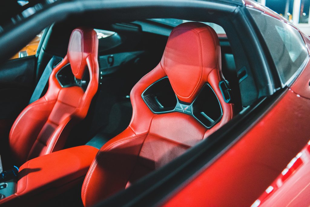 How to Make the Interior of Your Car Look Brand New (10 Easy Steps)