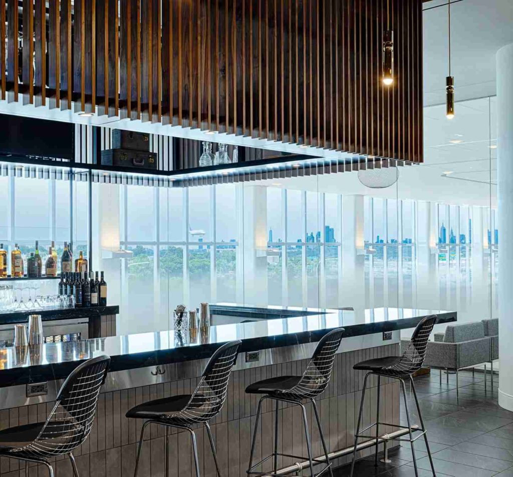 Ontspan en laad op: de ultieme gids voor LGA Airport Lounges