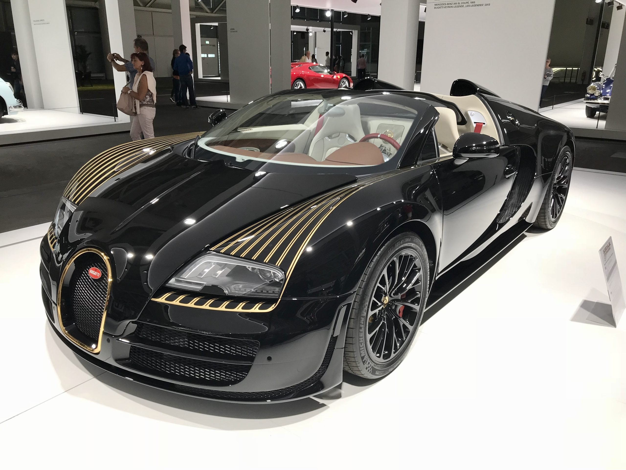 Revelando a garagem: explorando os carros J Cole